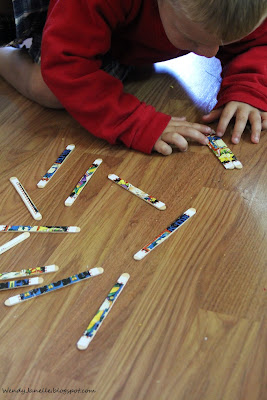 Living Creatively: Popsicle stick puzzle