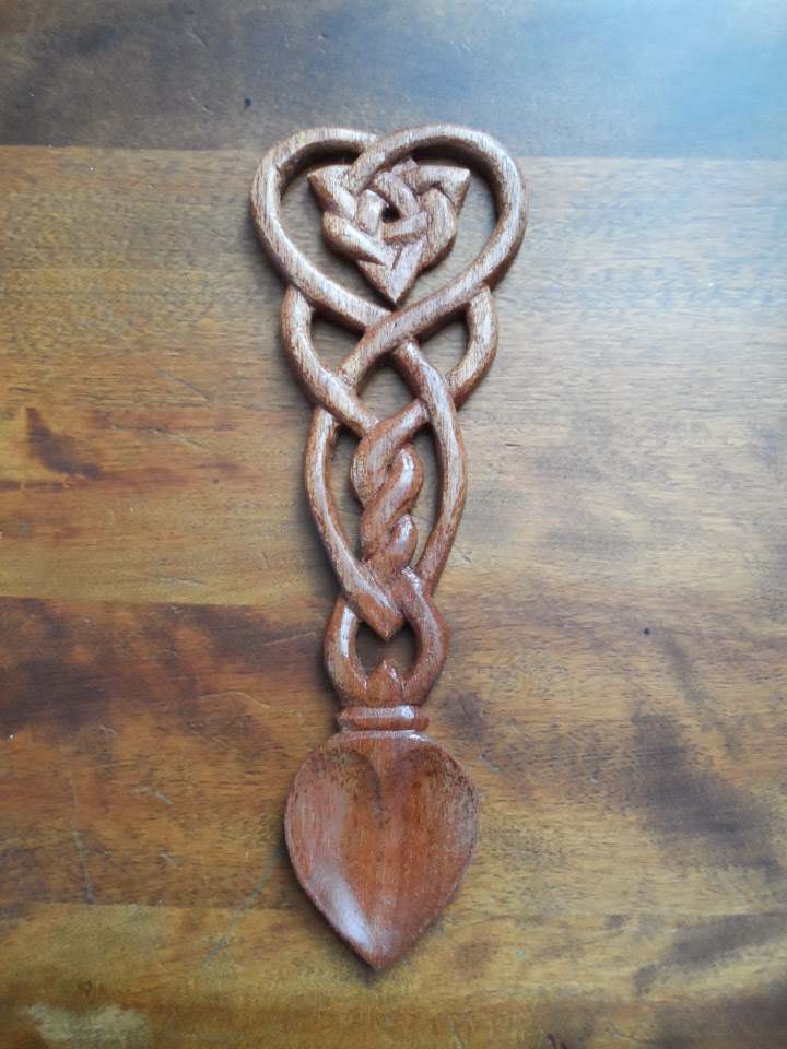 From the Desk of Murray Lincoln: Carving a Celtic Love Spoon – How to