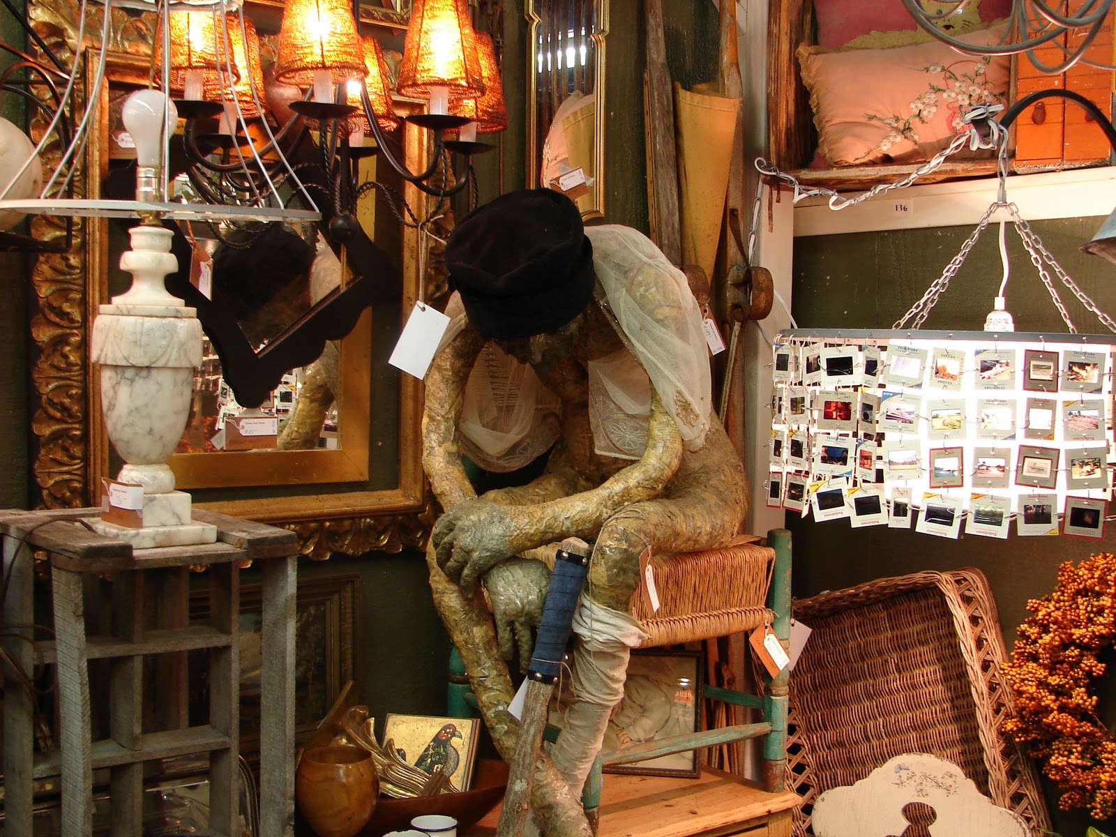 Monticello Antique Marketplace: A FLEA Market on Sunday and More Eye Candy!