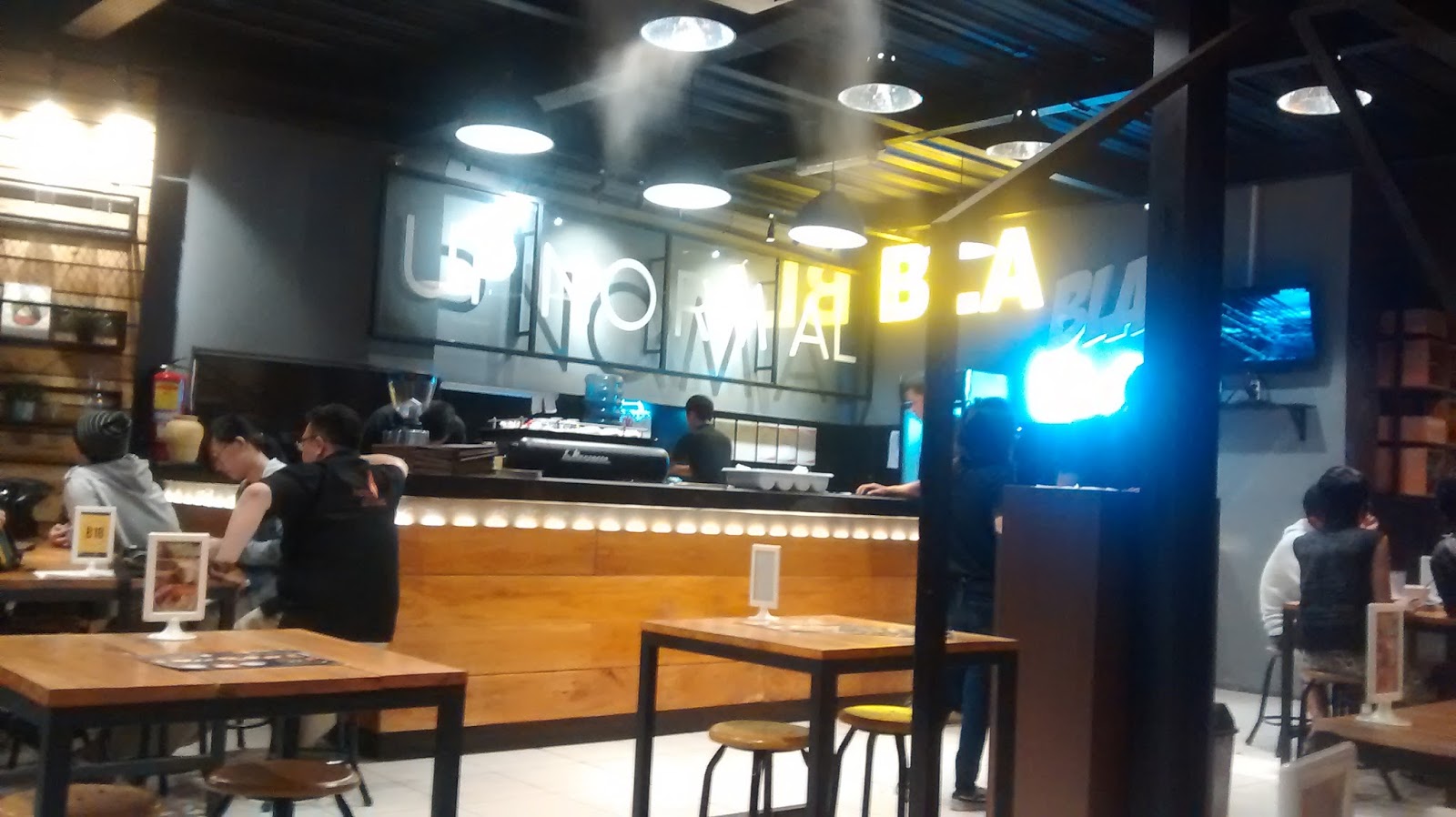 Tempat Wisata Kuliner Warunk UPNORMAL Kopo Bandung - Wisata Kuliner