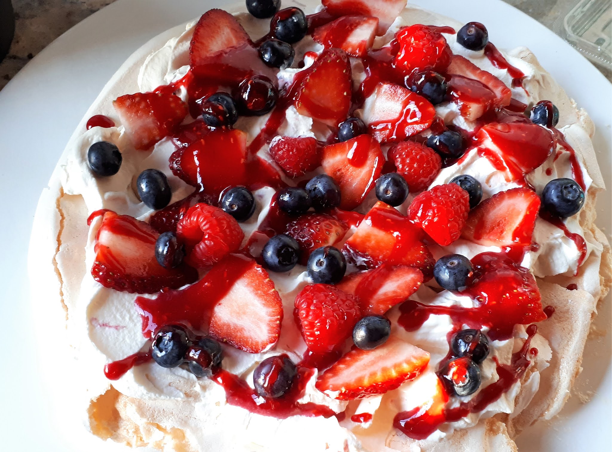 MIXED BERRY PAVLOVA STACK - TM