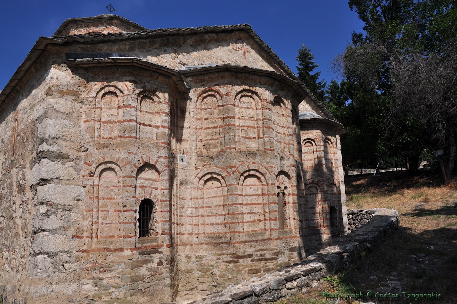Nature Digital : An old church on the mountains. Μια παλιά εκκλησία ...