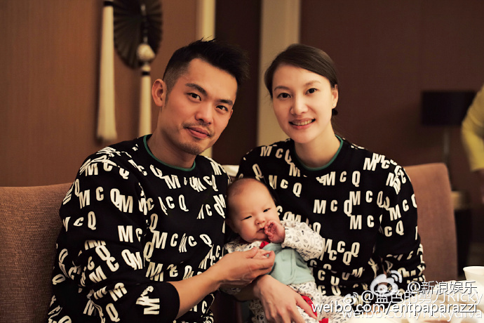 weibo go: Lin Dan and wife wears couple clothes after affair ...