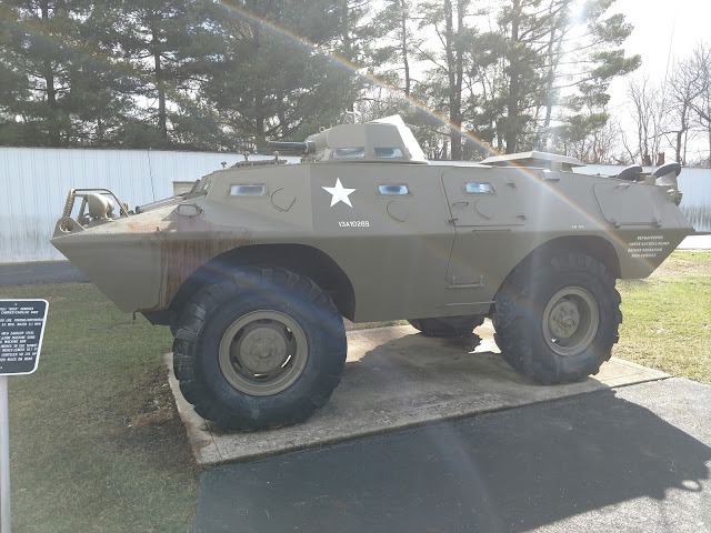 Travels of a Hobgoblin Taphophile: Cadillac Gage Commando (V-100 M706 ...