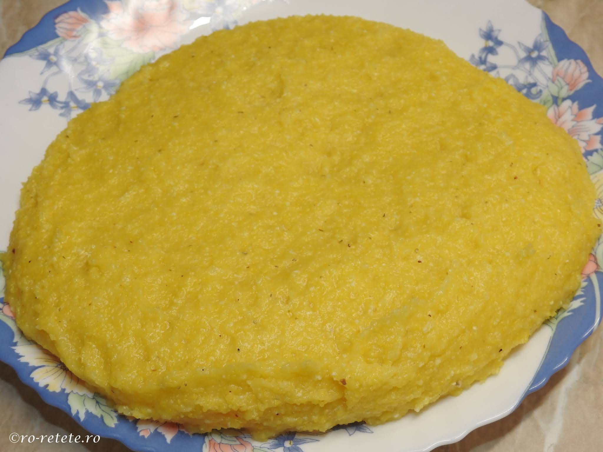 Mamaliga reteta | RO-Retete.ro