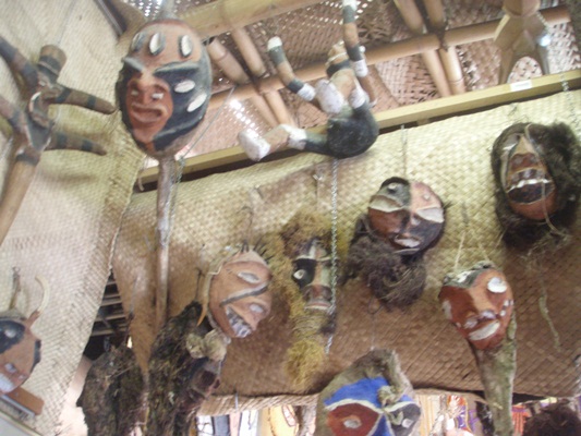 Trautz' travel saga: Colorful Port Vila, Vanuatu Sept/Oct 2012