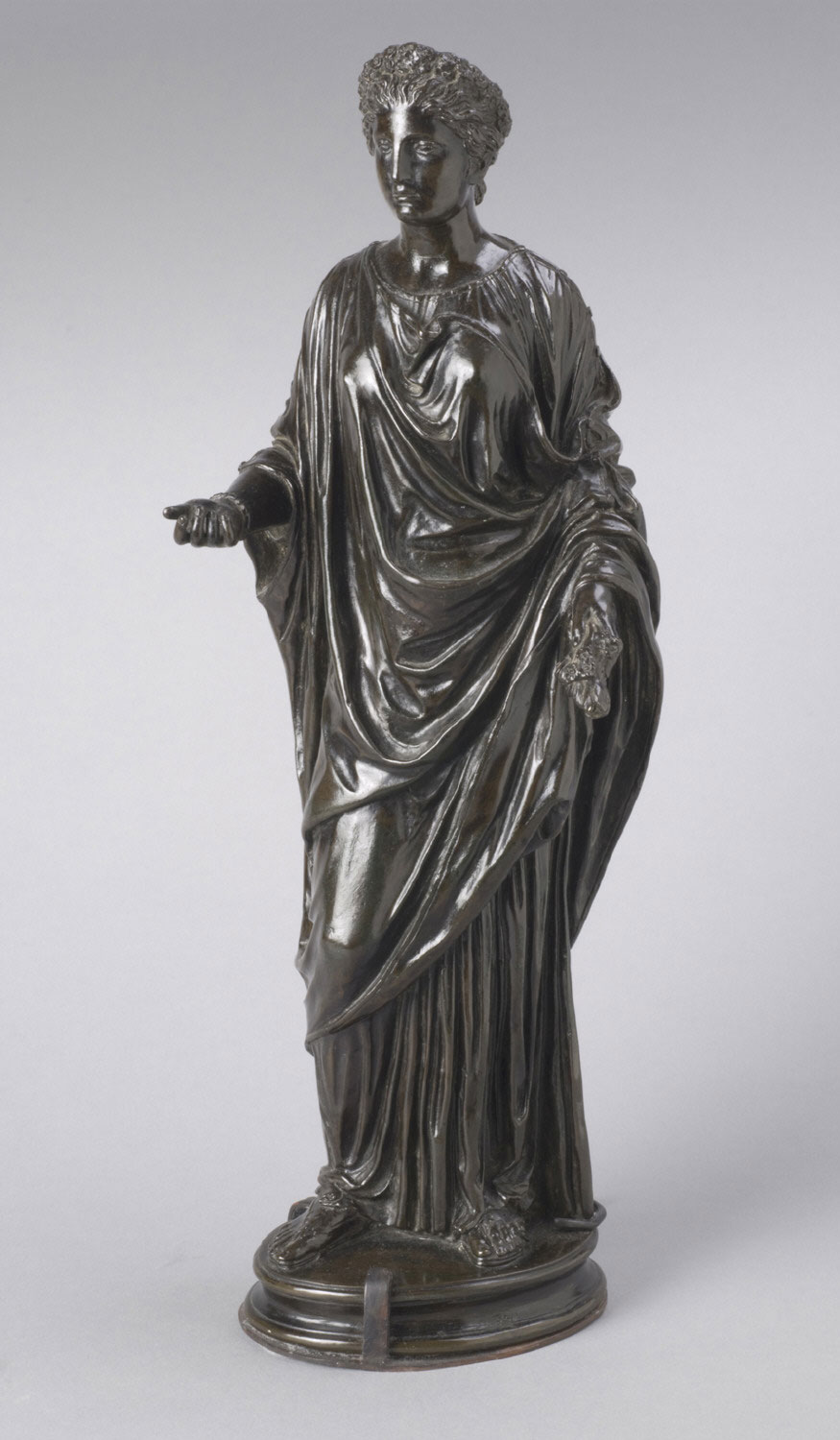 Spencer Alley: Farnese Flora, Capitoline Flora, Weeping Dacia