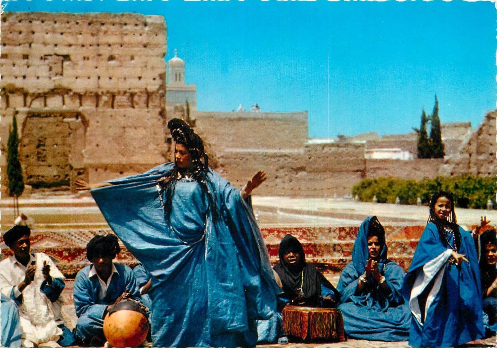 TIPOS DE DANÇAS ÁRABES