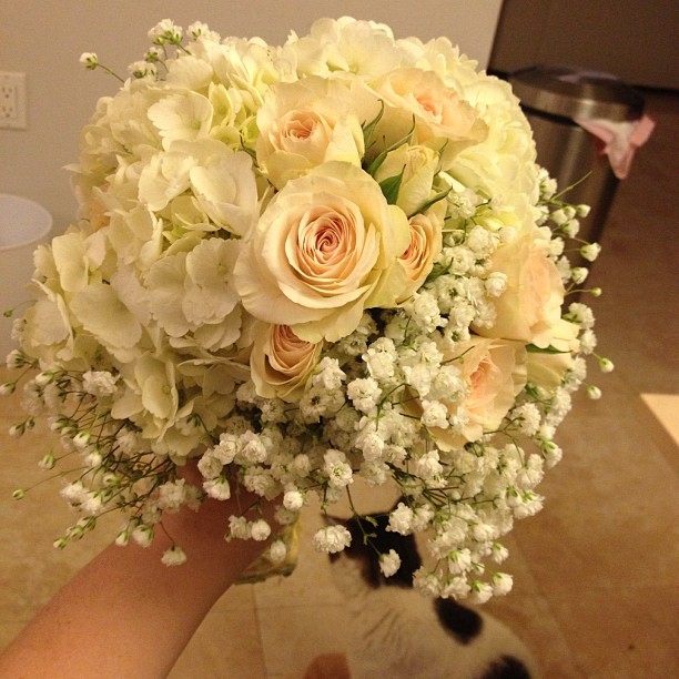 'I DO!' With Paper & Glue : How Much for a Bouquet?!