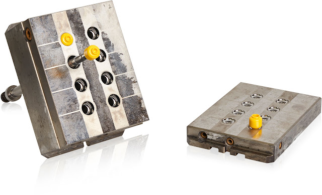 The LEGO® Minifigure at 40: Moulds | New Elementary: LEGO® parts, sets ...