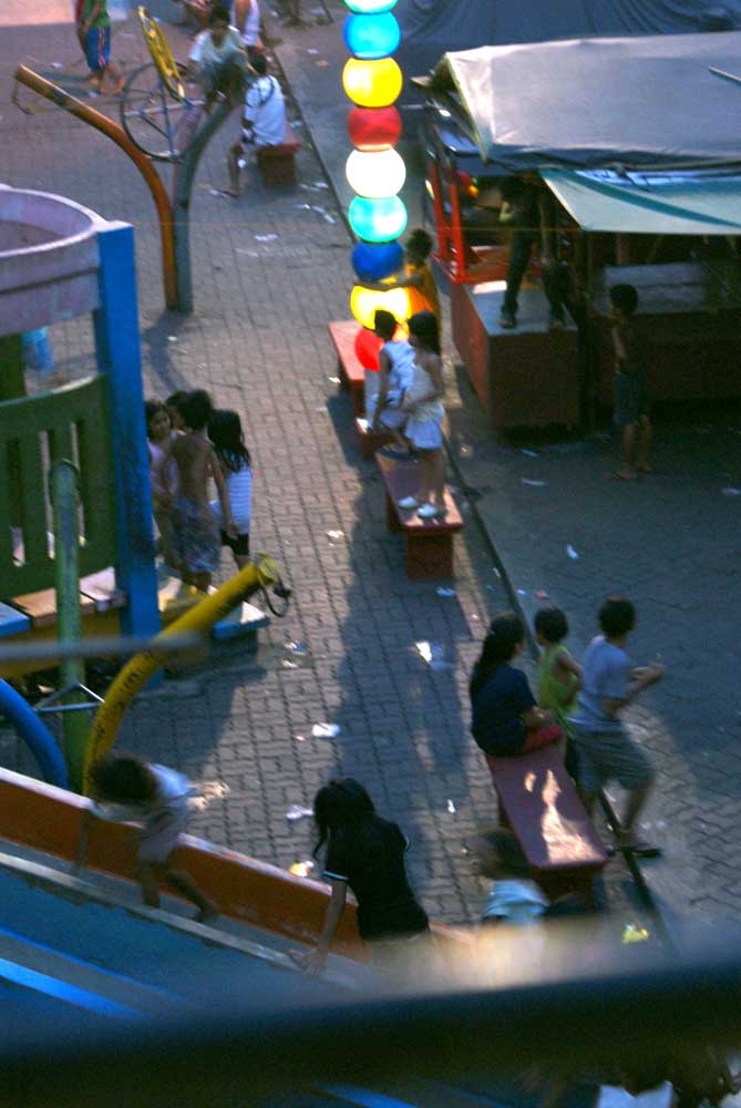 Unsupervised Children's Parkour at Delpan Playground!