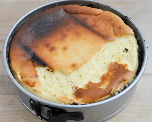 Beki Cook's Cake Blog: Chocolate-Vanilla Tuxedo Cheesecake