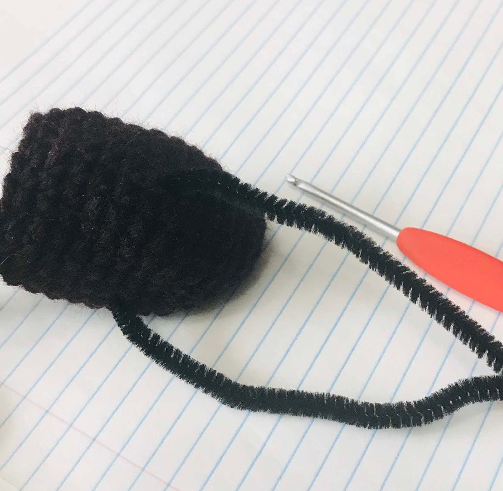 Reny's Place....: Murder Hornet FREE Crochet Pattern