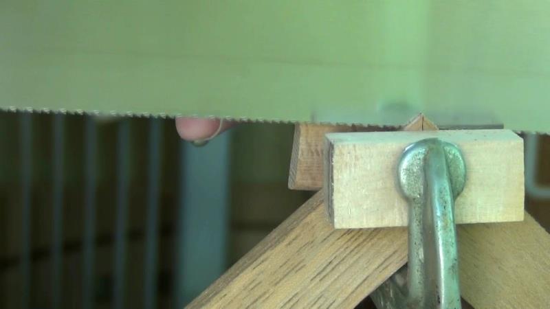 Hand Cut Joints: Veneer Keyed Mitre