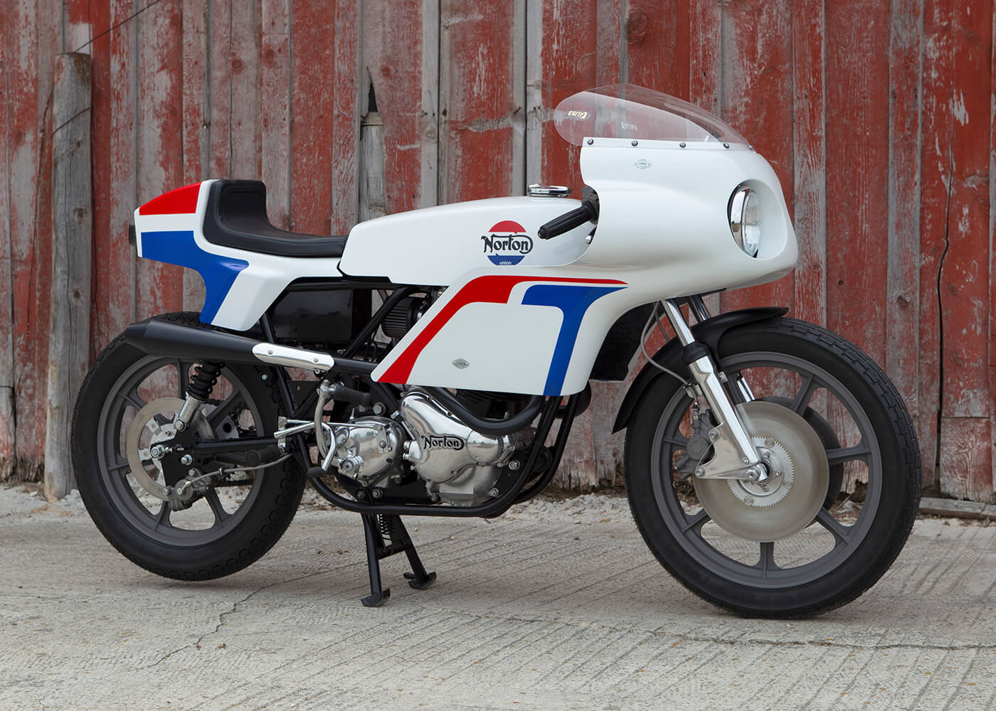 John Player Norton Tribute - RocketGarage - Cafe Racer Magazine