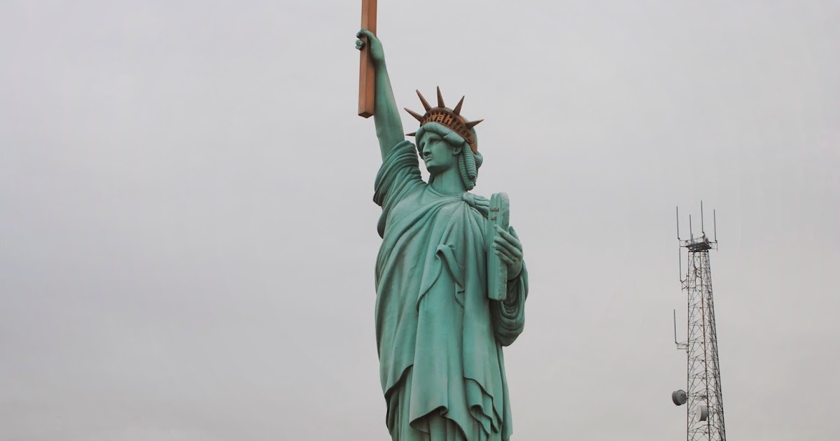 The Carpetbagger: Statue of Liberation Through Christ