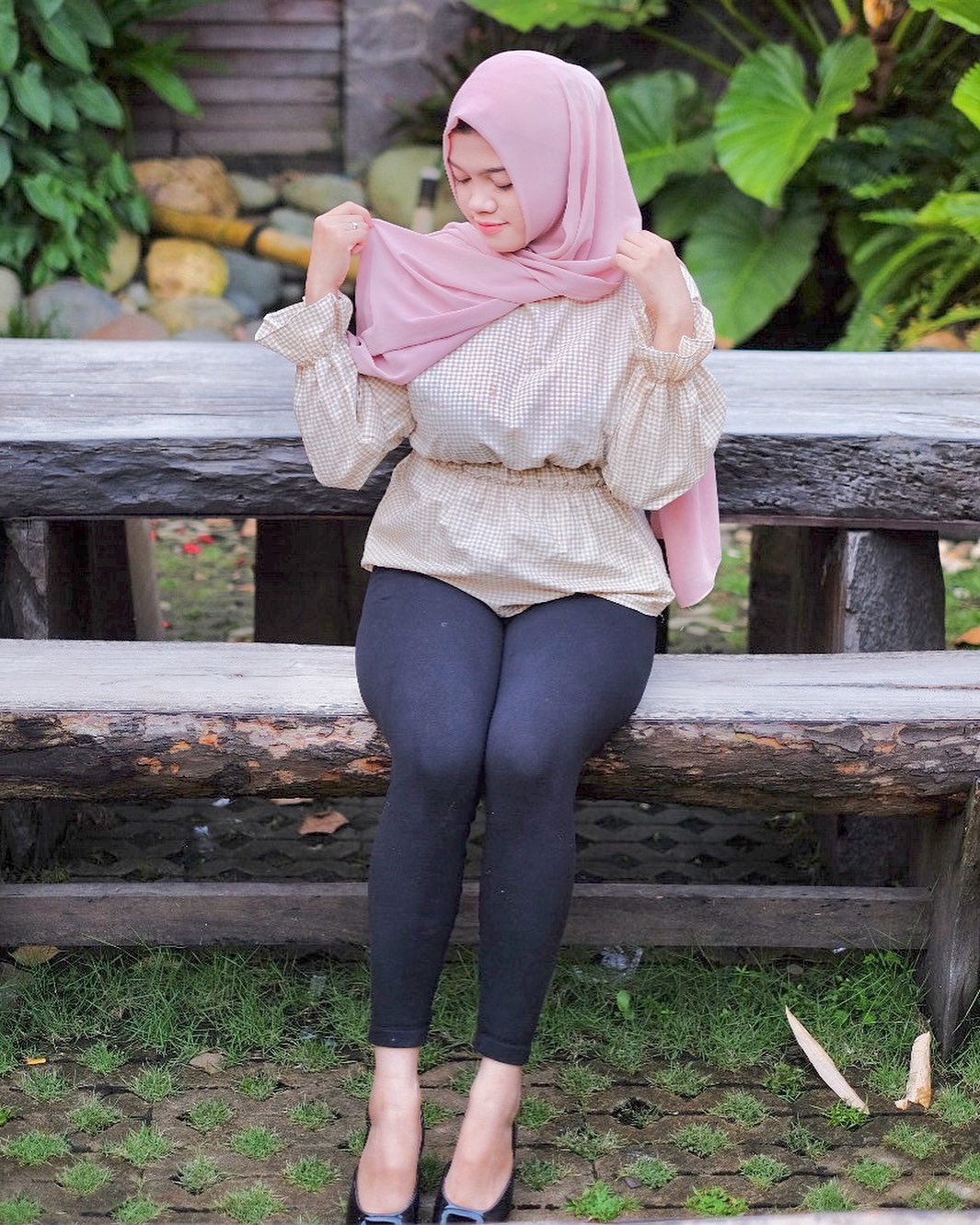 KUMPULAN FOTO HIJABERS KETAT PADAT PART 2