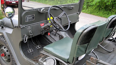 gearheads: Fully-Restored M151 Jeep