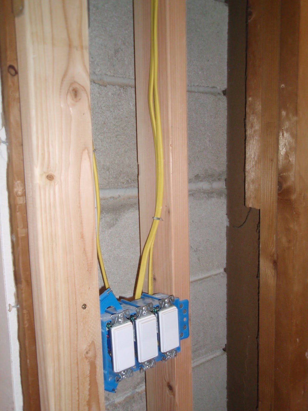 North Castle Way: Hallway Lights/switches