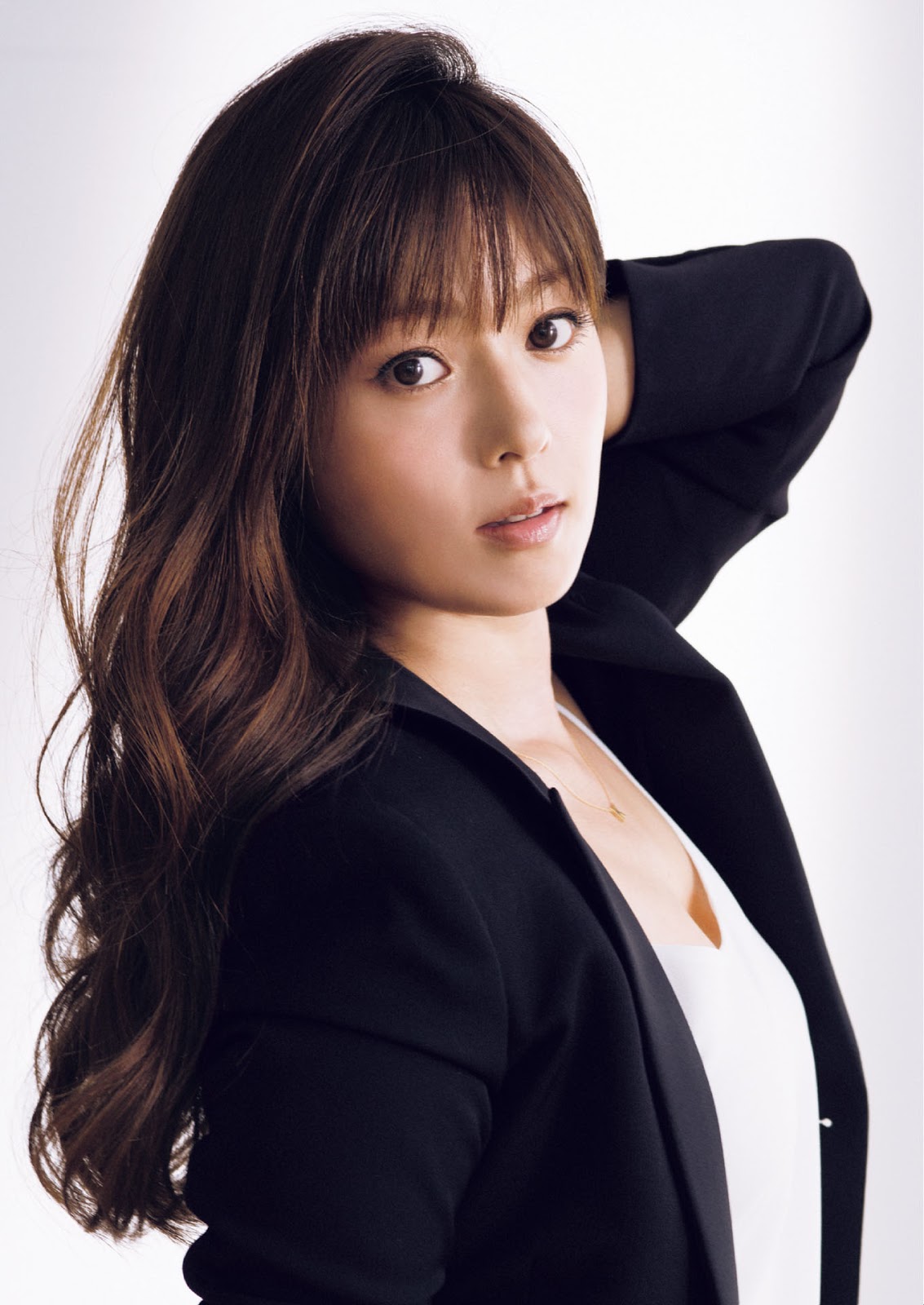 Nao Kanzaki and a few friends: Kyoko Fukada: Rest of her 2016 mag scans