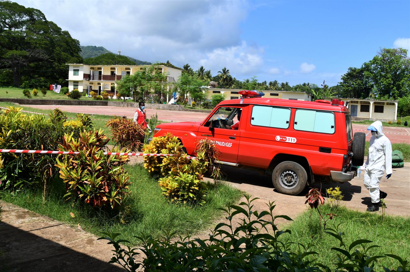 Covid-19 : À Mohéli, les patients sont rassurés de rencontrer la ...