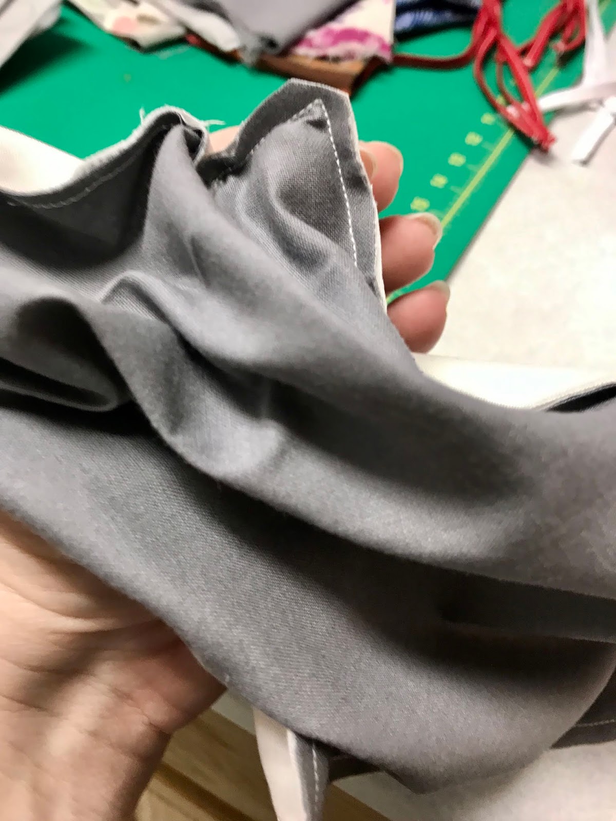 RETRO-Fabulous Blog: SNUG FIT FACE MASK TUTORIAL (Anti-Fog)