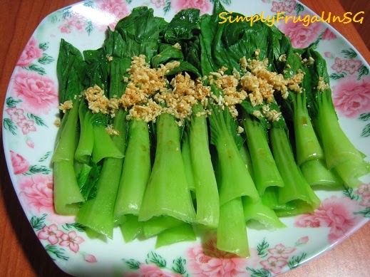 Xiao Bai Cai with Fried Garlic ~ Simply Frugal In SG