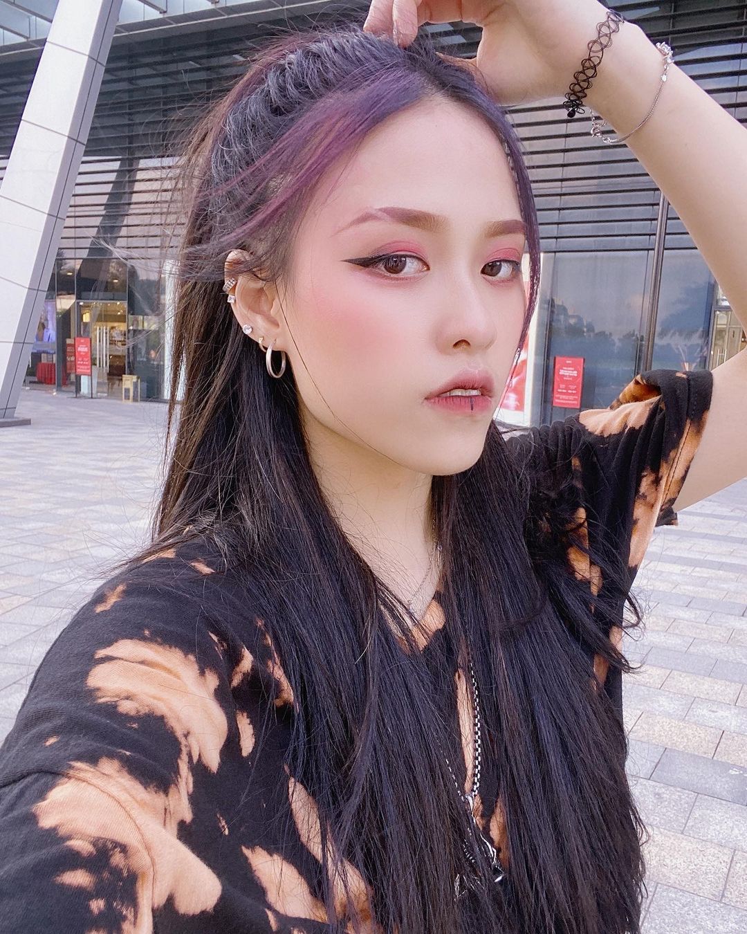 [CÓ LINK] Tiktoker Trà Đặng lộ clip nóng cùng bạn trai tại phòng ngủ