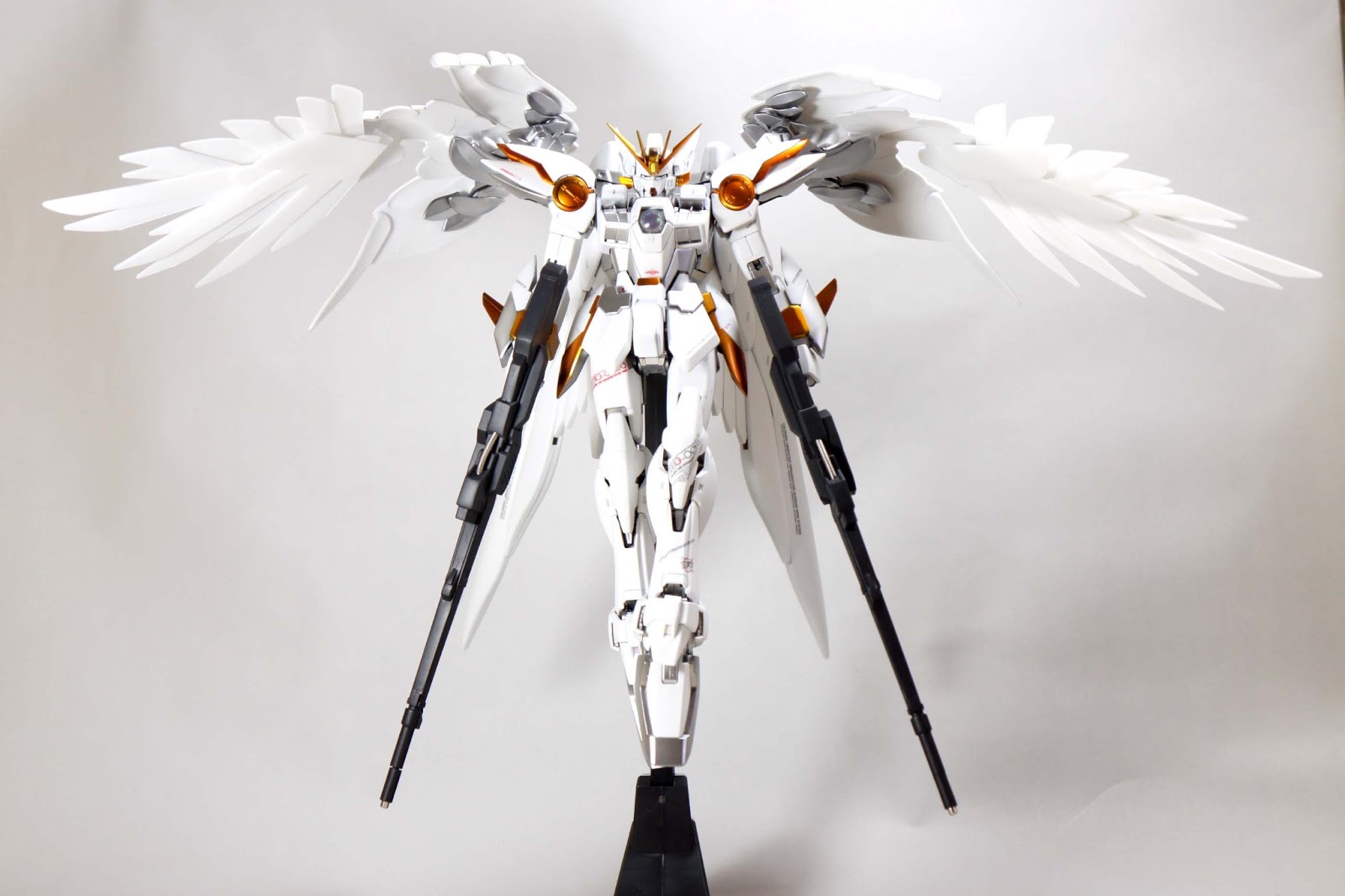 GUNDAM GUY: MG 1/100 Wing Gundam Zero Custom - Painted Build