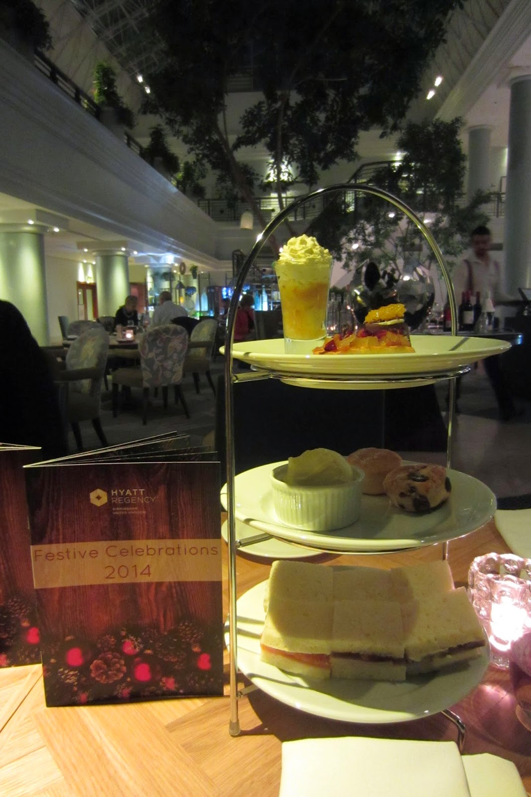 Bella and Robot: Food Review: Festive Afternoon Tea at Hyatt Regency ...