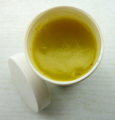 DE GULLE AARDE: brandnetel trekzalf