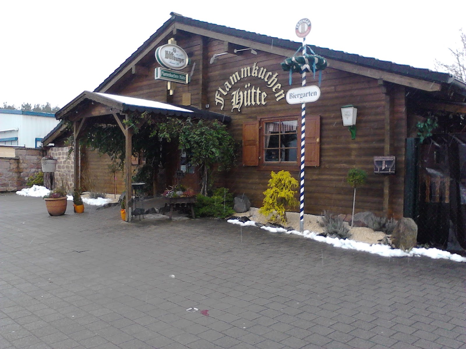 Around the Wherever: Restaurant Review: Flammkuchen Hütte in Mehlingen