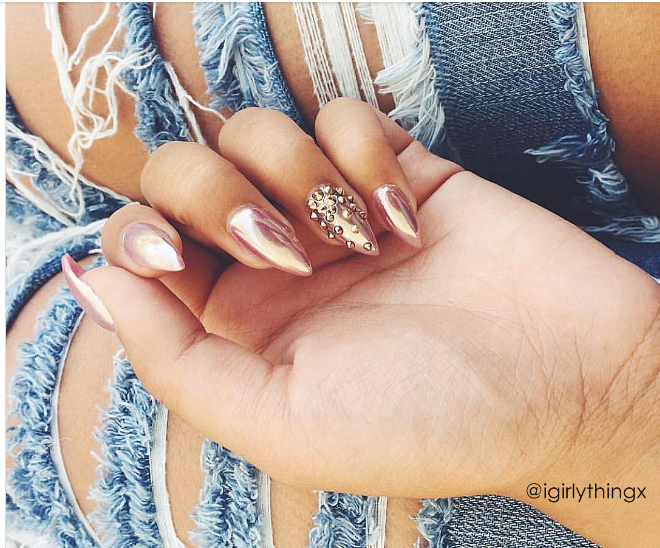 15 Razor-Sharp Stiletto Nails Art Designs That Will Inspire Your Next ...