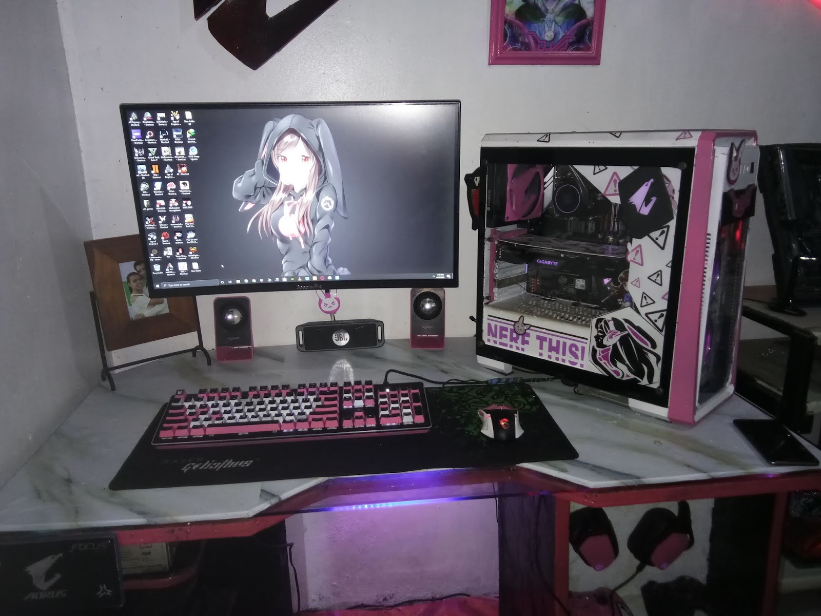 THE DIGITAL WORLD WE SHARES : PC SET UP IDEA: D.Va FROM OVERWATCH