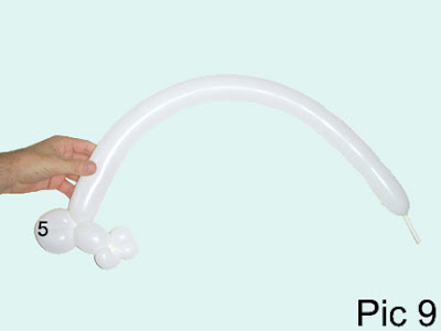 Balloon animals twisting instructions: Balloon bunny