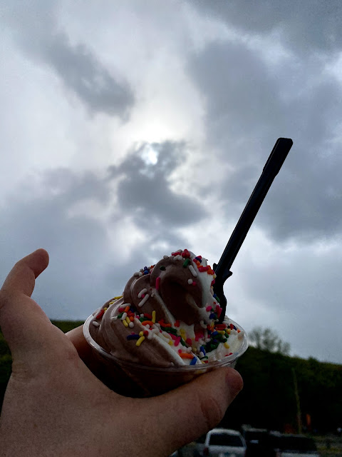 Review: Twist Soft Serve Ice Cream With Rainbow Sprinkles Lake Compounce