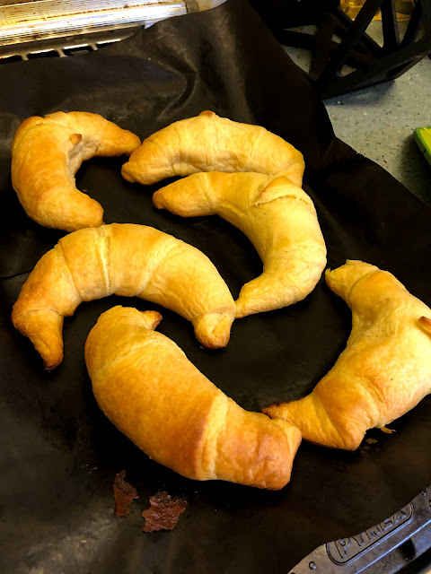 FOODSTUFF FINDS: Jus-Rol Croissants - freshly baked in minutes! (@NLi10)