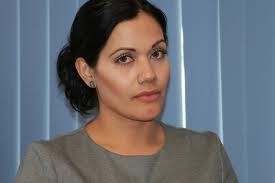 Temas y sucesos // Diálogos : DIALOGOS DE POLITICA