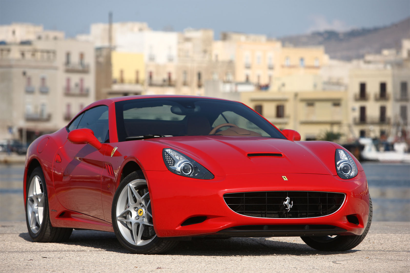 Sports Car Collection: 2011 Ferrari California Photo Gallery
