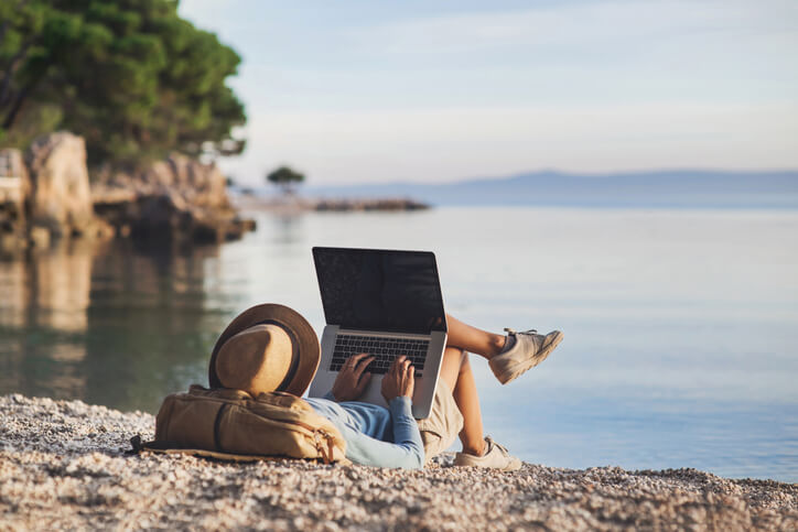 Workation : combinez télétravail et vacances Workation : combinez télétravail et vacances