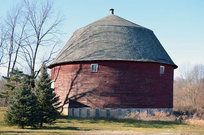DC AIGA: Vintage circular barns—design of the elegant curiosity