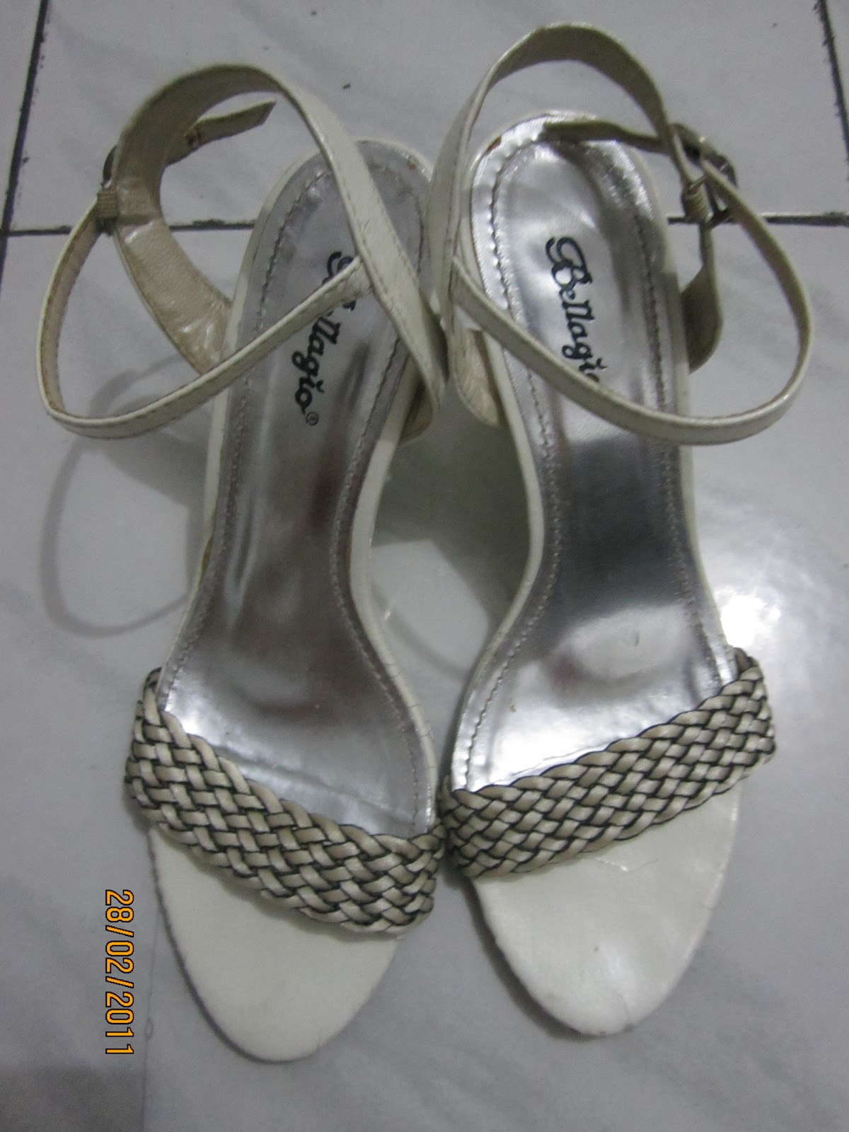 Garage Sales]]+=: $$ Sepatu Bellagio Putih $$