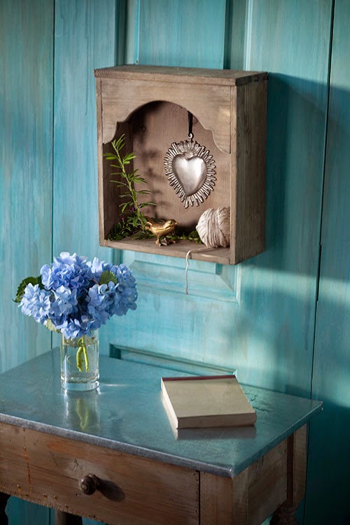 Welcome To Bonnes Amies!: Pine Niche Boxes, Santos, Amber Glass Votives...