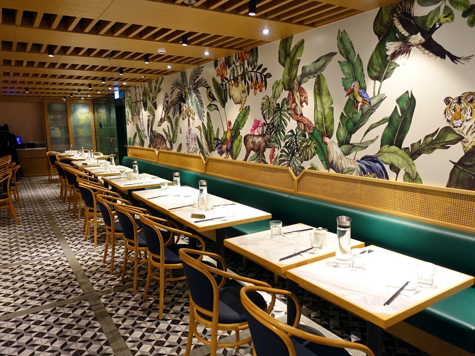 Chatterbox Café (Hong Kong, CHINA) ★★★☆☆ | A traveling foodie's ...