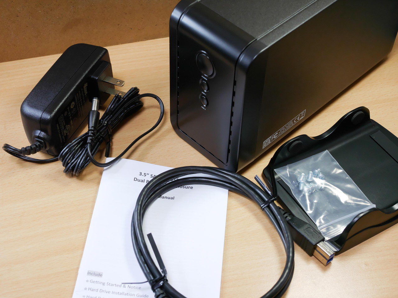 【HDDが2台搭載可能】玄人志向のGW3.5AX2-SU3/REV2.0を購入 | 食雑写記