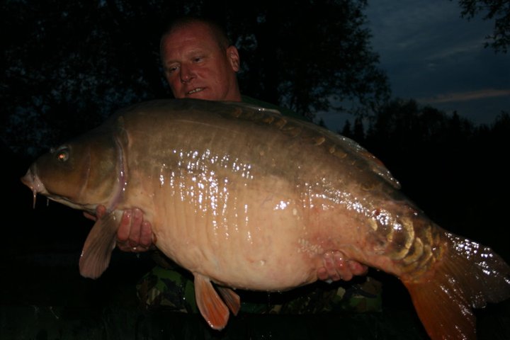 Carp fishing with Hortonfishing.com: Graviere de la Traque : Lee ...