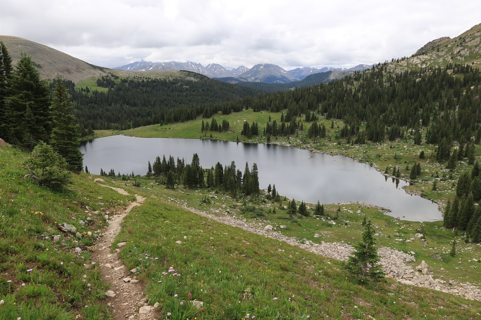 gjhikes.com: Lyle Lake/Mormon Lake