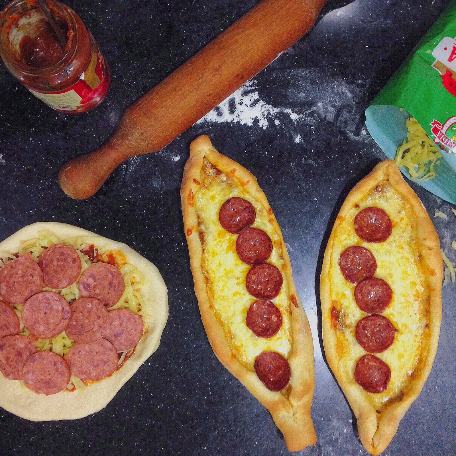 Dorina's Delight™: PEPPERONI PIZZA BOAT