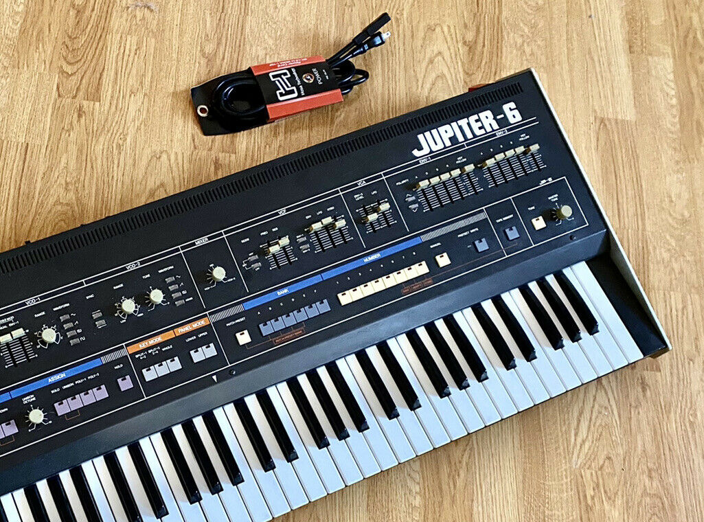 MATRIXSYNTH: ROLAND Jupiter-6 Vintage Synthesizer SN 332882