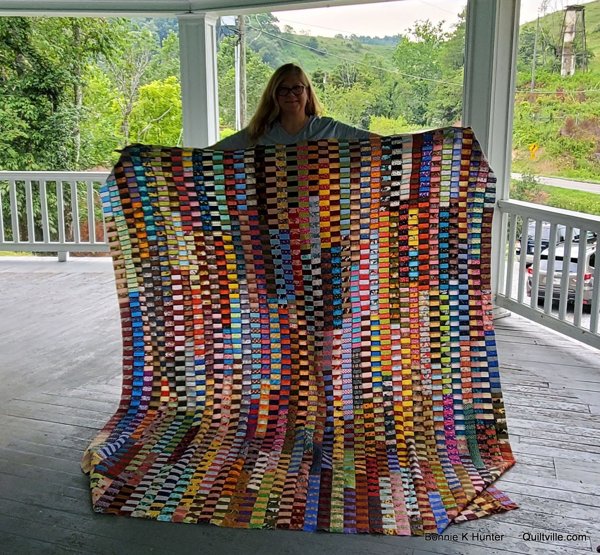 Quiltville's Quips & Snips!!: Bye-bye, July Quiltvillians!